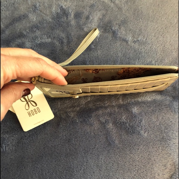 HOBO | Bags | Nwt Hobo Kimi Leather Card Stacker Wallet | Poshmark